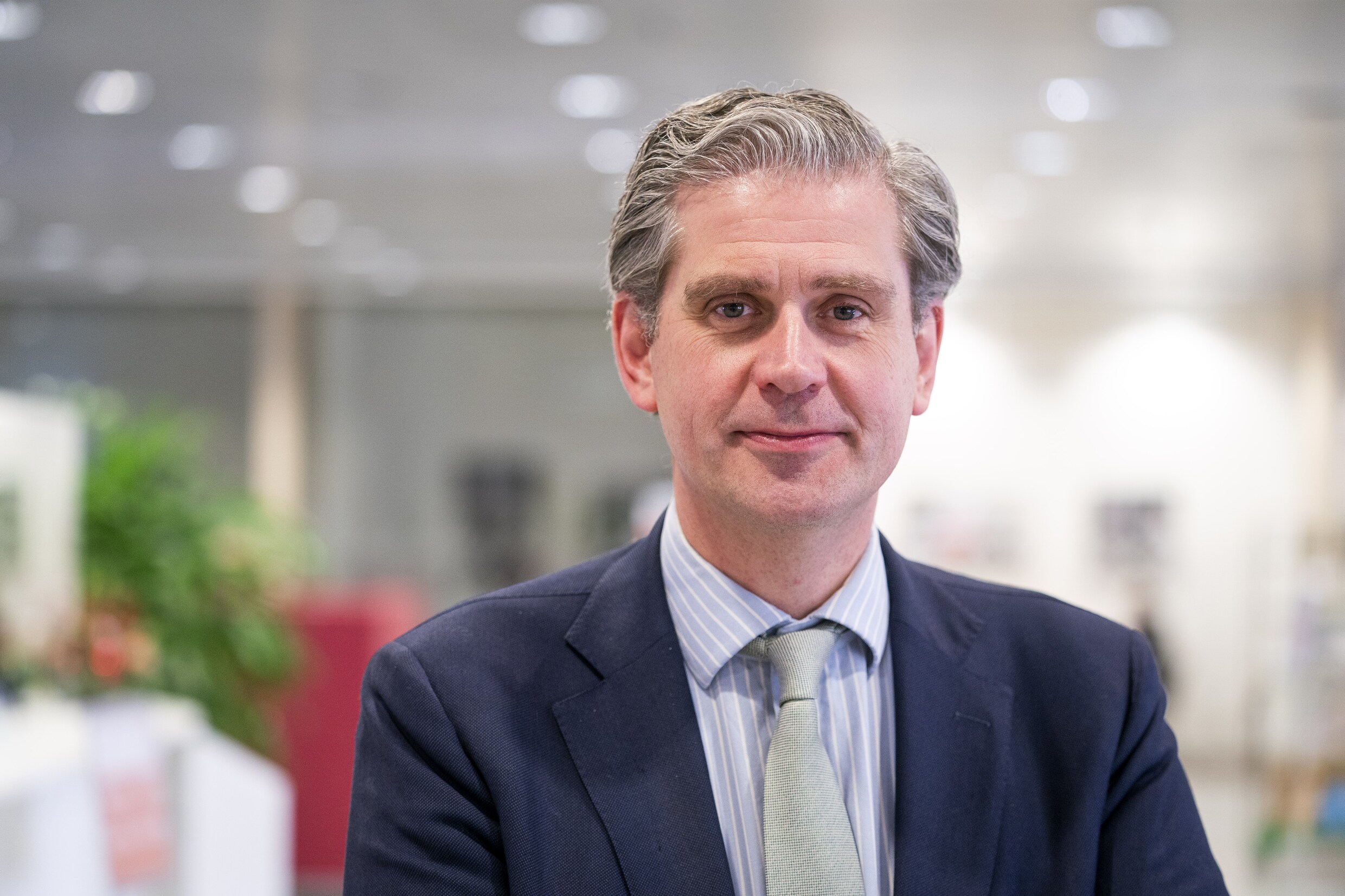 Commissaris van de Koning in Zuid-Holland doet aangifte vanwege lekken ...