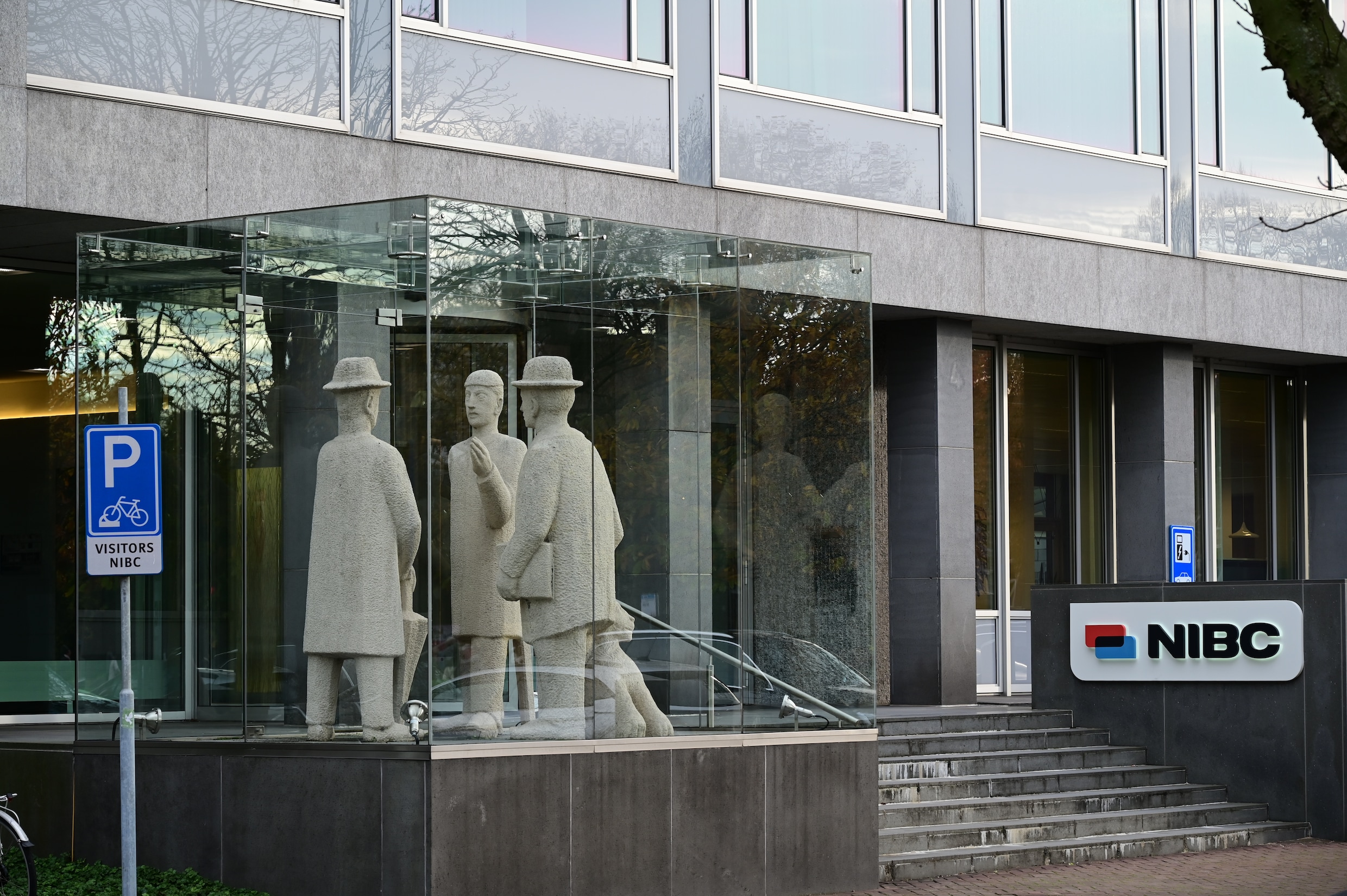 ABN Amro koopt NIBC Bank voor bijna 1 miljard euro | Trouw