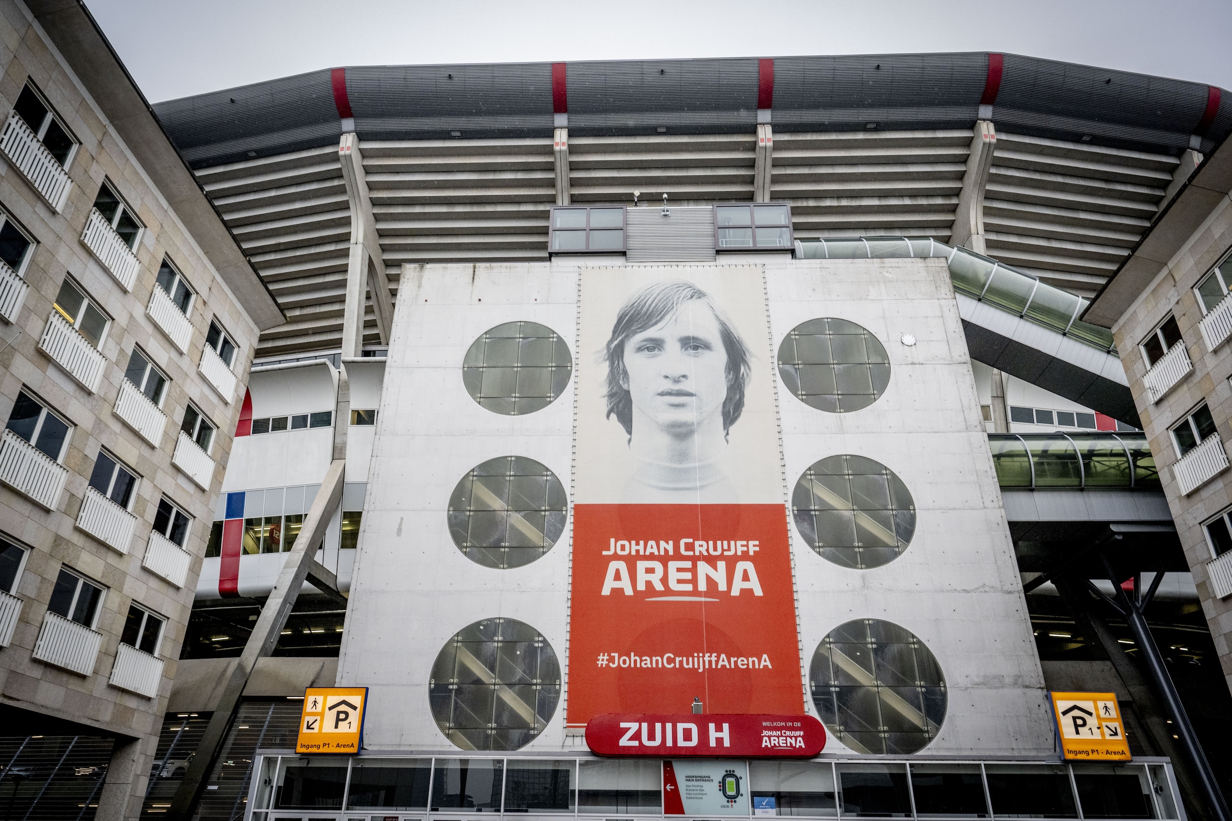 Nieuwe onthullingen over onder anderen Marc Overmars werpen tragisch ...