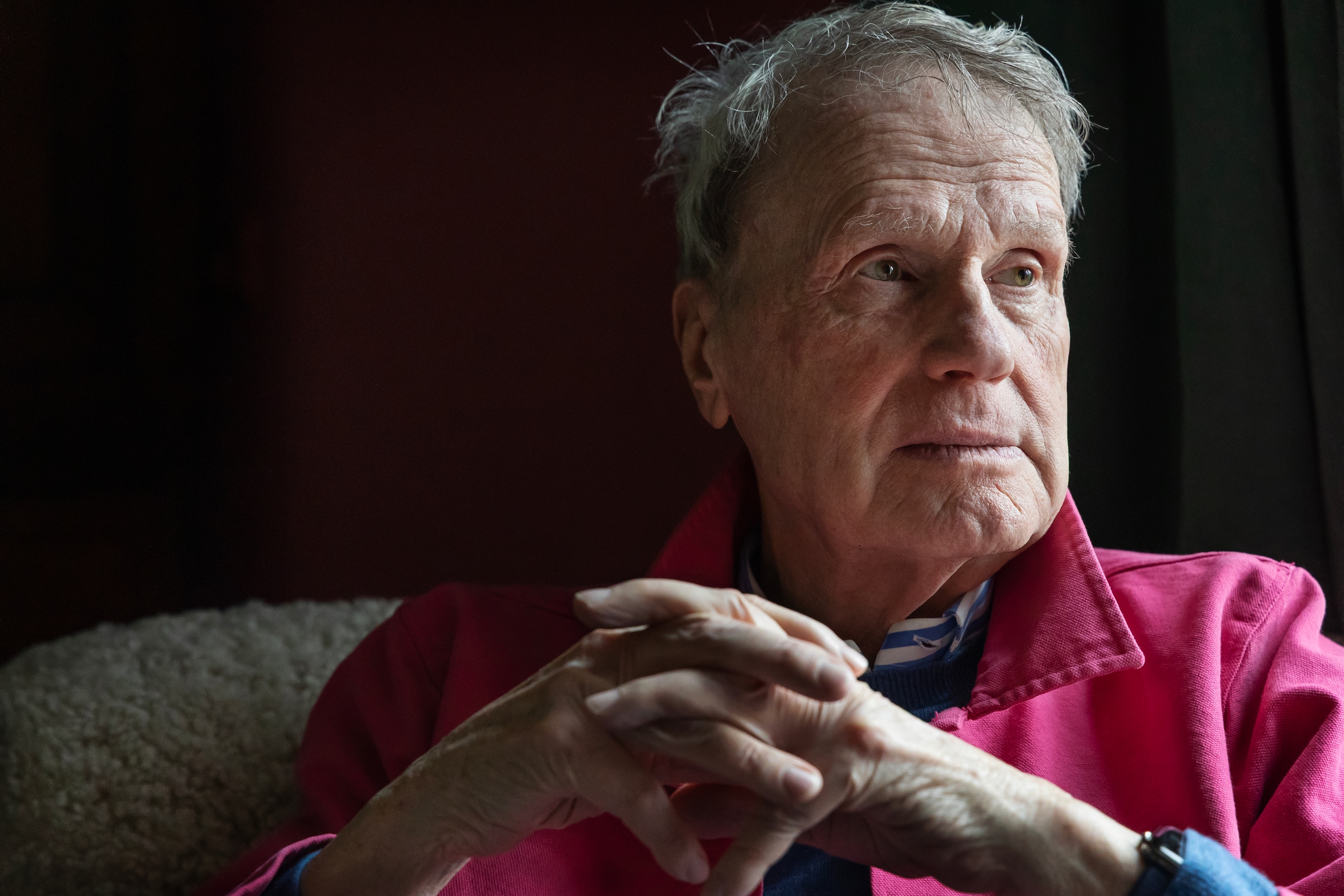 Adriaan van Dis over zijn ‘gekliefde liefde’: ‘Liefhebben moet je hoe ...
