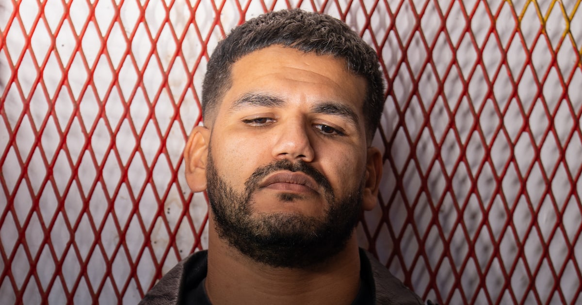 Gearresteerde Marokkaanse rapper Raid: ‘Zelfcensuur is zowel zinloos ...