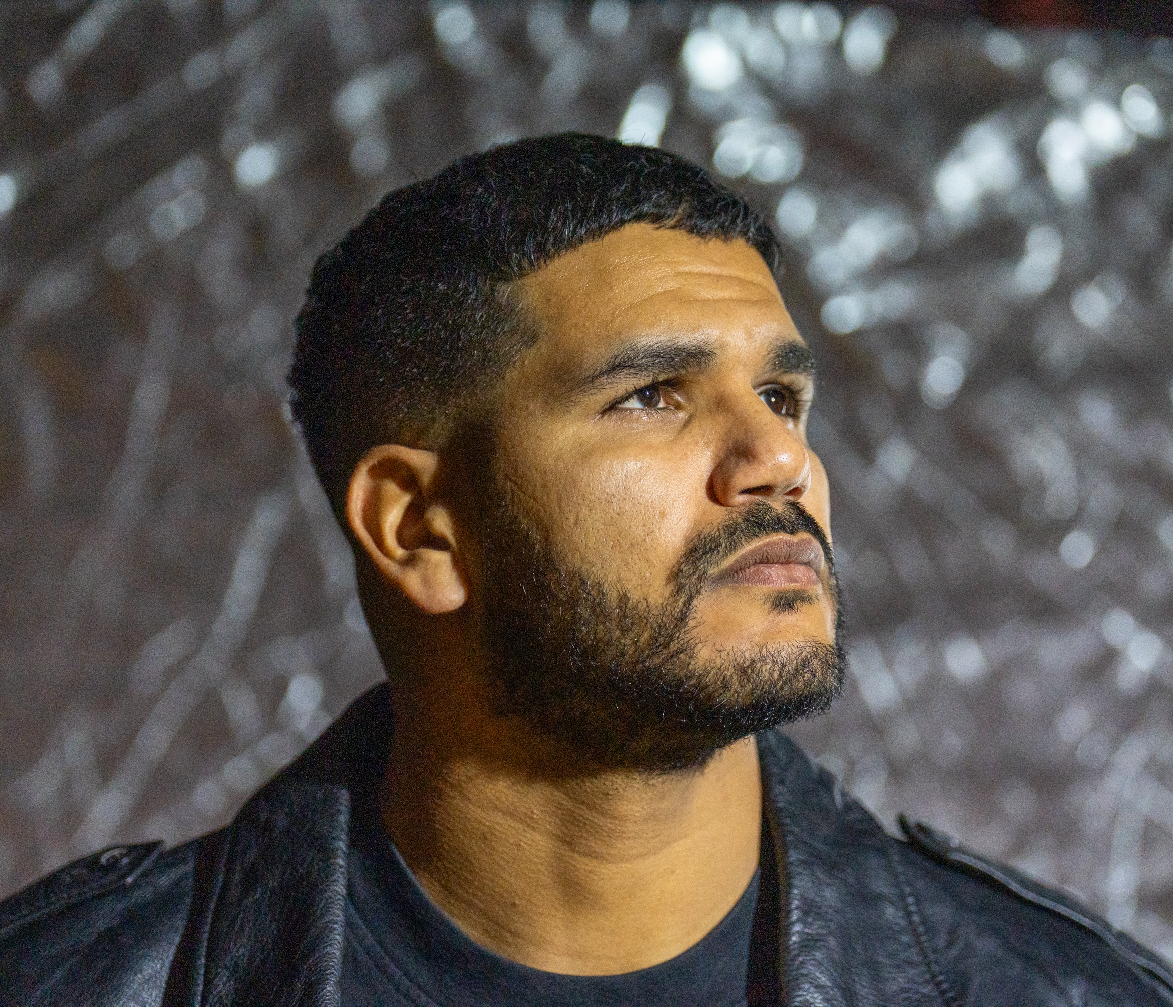 Gearresteerde Marokkaanse rapper Raid: ‘Zelfcensuur is zowel zinloos ...