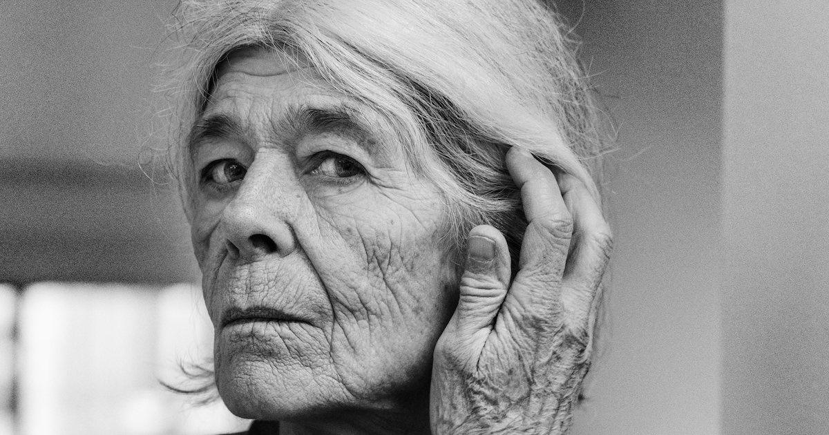 Anna Enquist (80): ‘Oude mensen hebben volop reden om razend te zijn ...