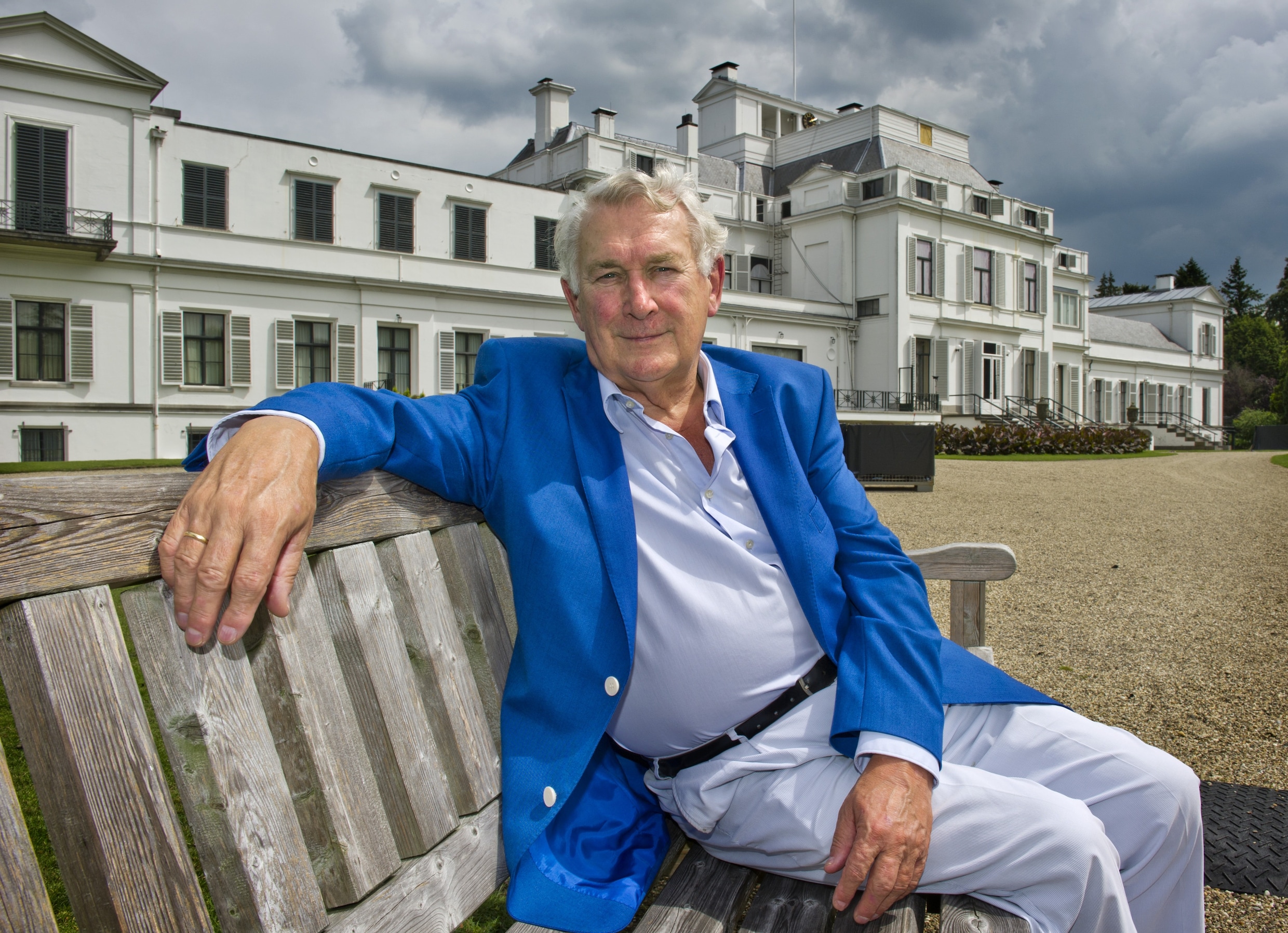 Koos Postema (1932-2026) was onze nationale onderwijzer | Trouw