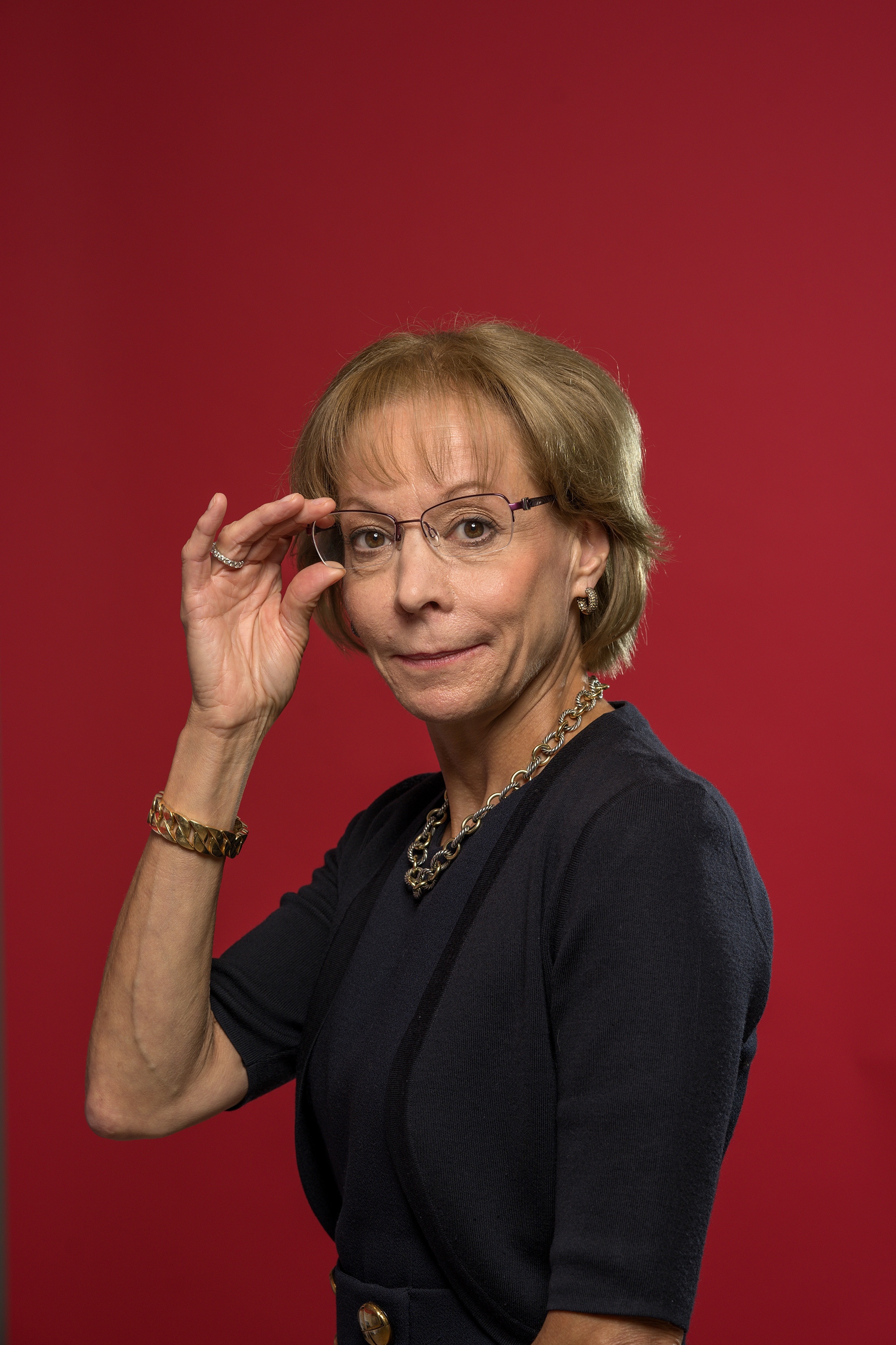 Nancy McKinstry, boegbeeld van uitgever Wolters Kluwer, zwaait na 23 ...