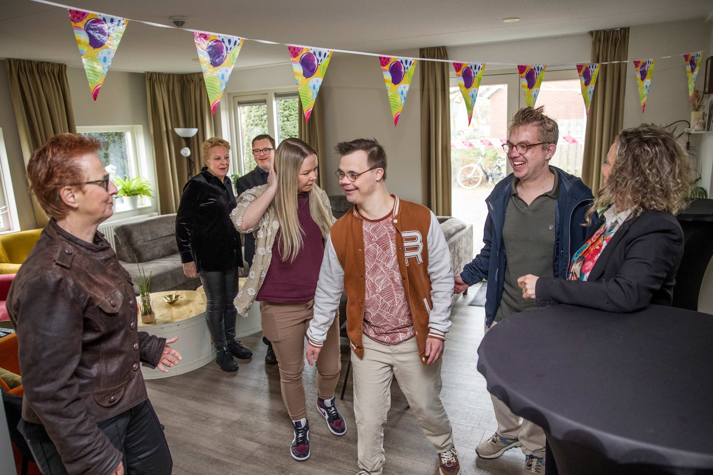 Personeelstekort? Bij deze zorgwoningen loopt het juist storm | Trouw
