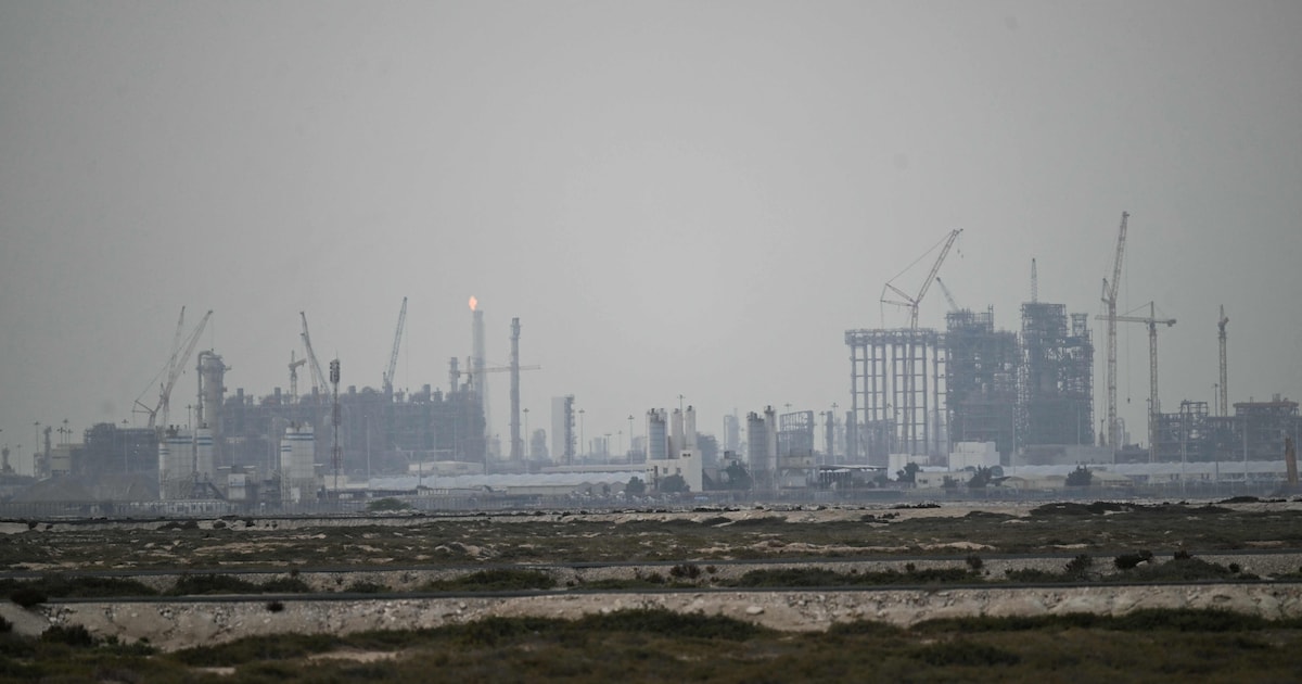 Shell: meer winst, maar bijna half miljard schade in Qatar | Trouw
