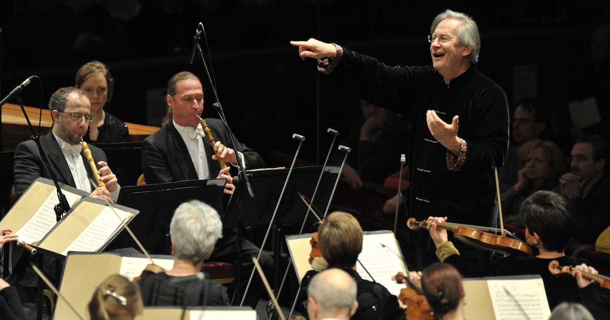 Kan dirigent John Eliot Gardiner terugkeren nadat hij een zanger sloeg ...