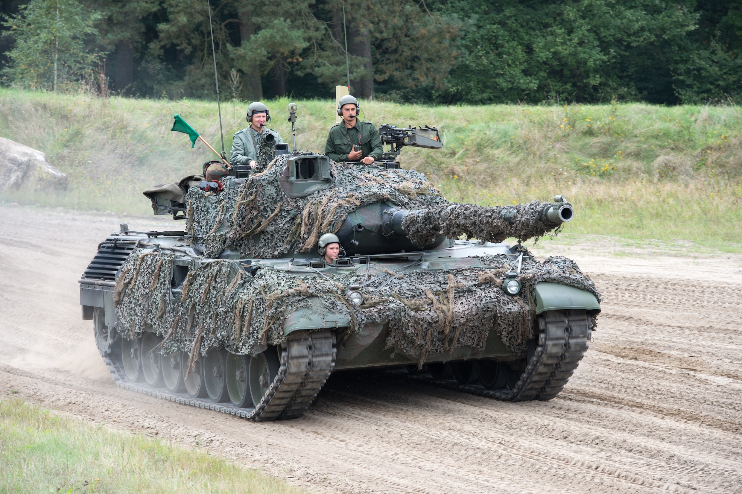 Onze tanks terug voor Tallinn | Trouw