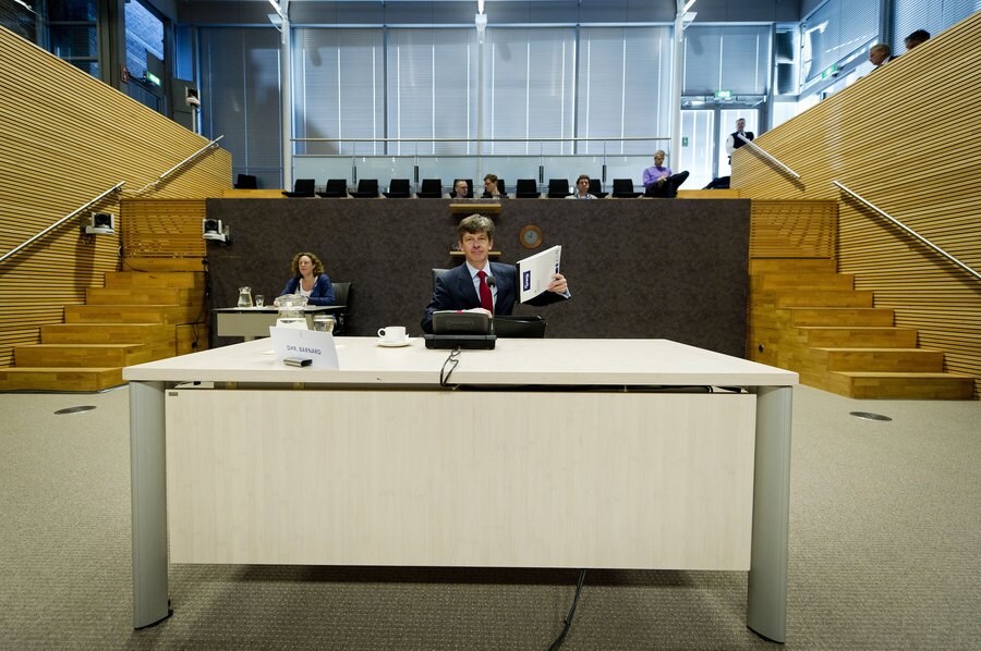 'Bankrun internetsparen gevaarlijk voor ING' | Trouw