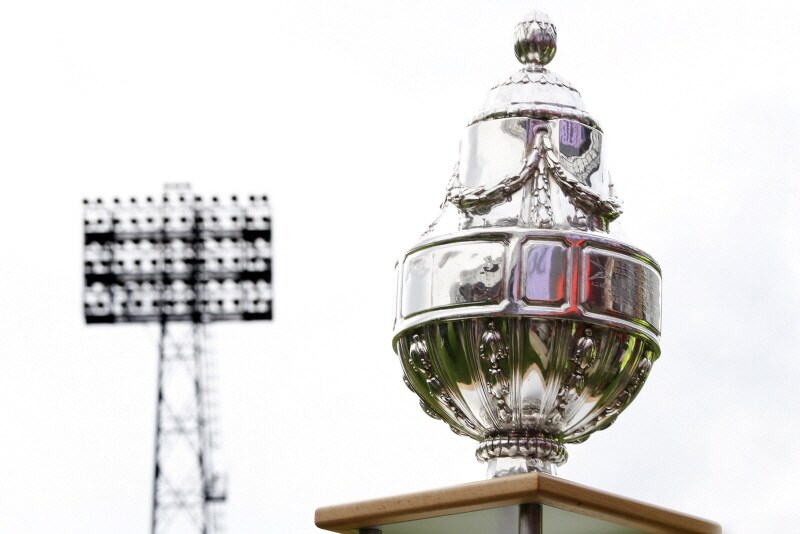 PSV thuis tegen NEC, Ajax/AZ ontvangt GVVV | Trouw