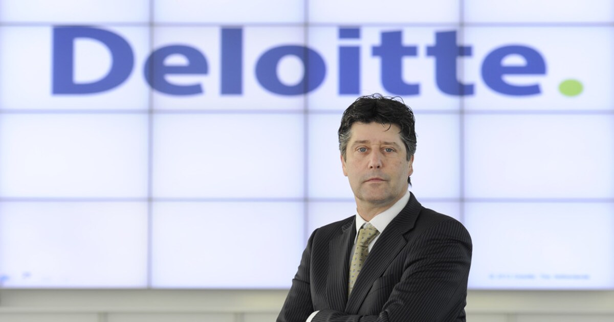 Topman Deloitte Nederland stapt op na overtreden regels | Trouw