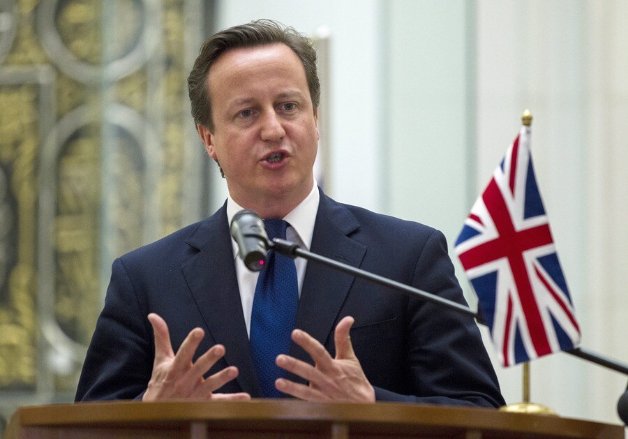 Cameron in Myanmar voor 'historische' ontmoeting | Trouw