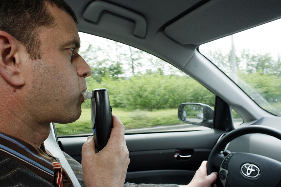 Alcoholslot veel vaker opgelegd dan verwacht | Trouw