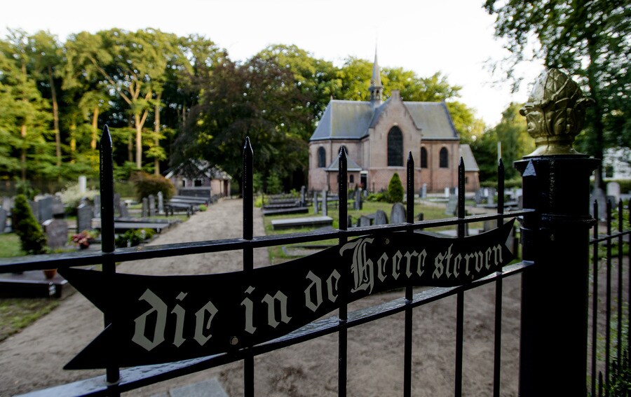 College Baarn niet naar uitvaart Friso | Trouw