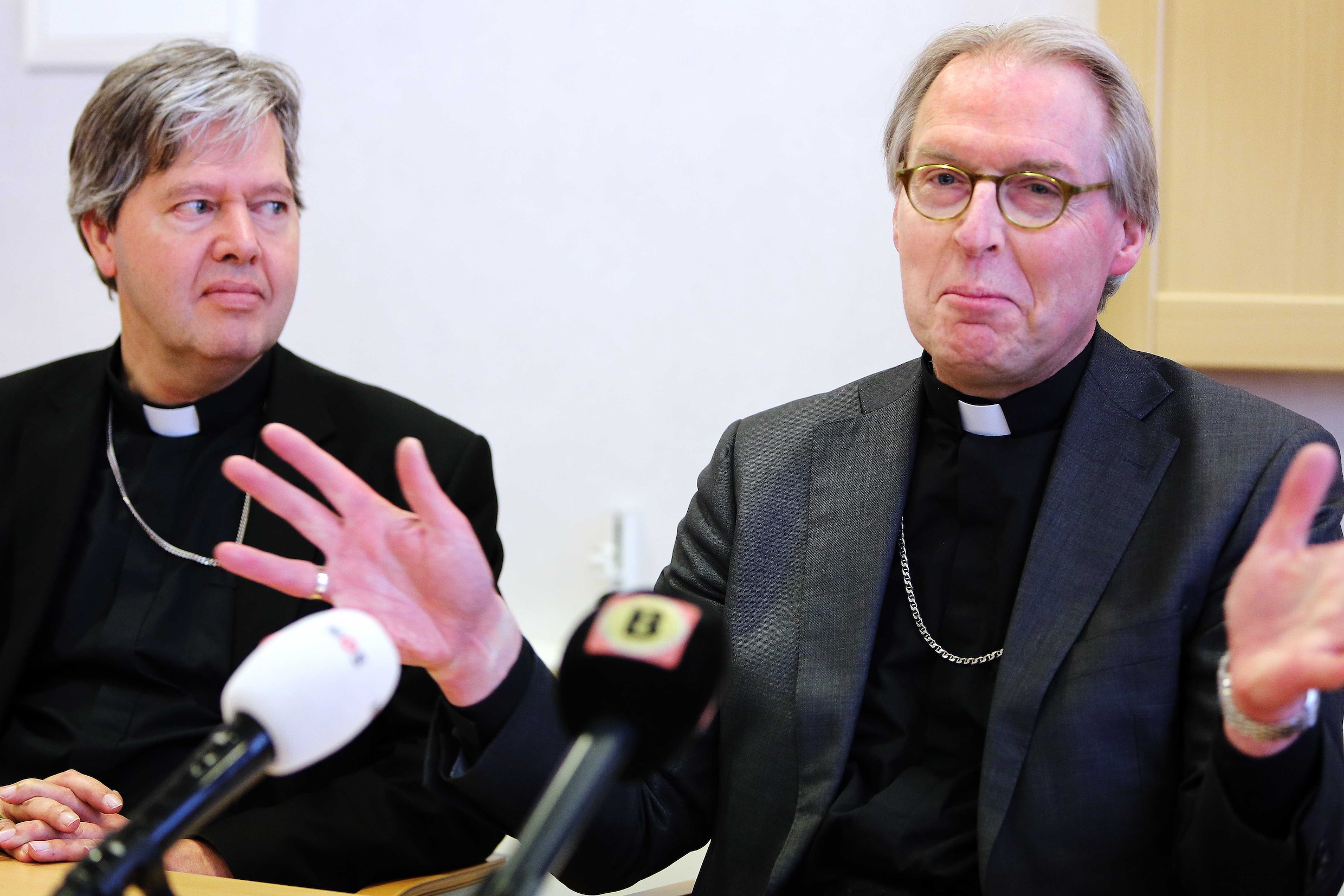 Breuk in bisdom Den Bosch: hulpbisschop Mutsaerts trekt zich terug | Trouw