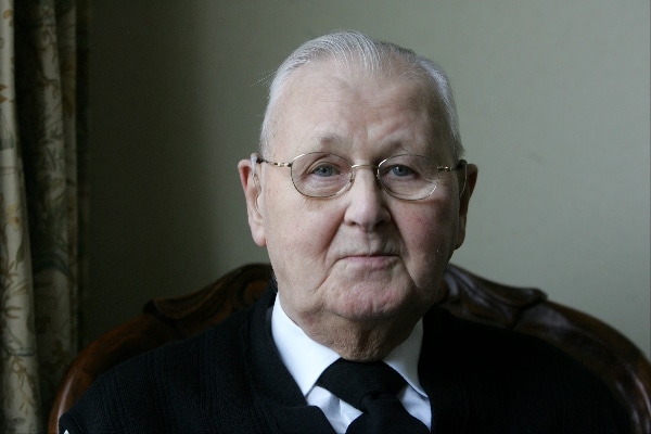 De dominee die bij leven al heilig was | Trouw