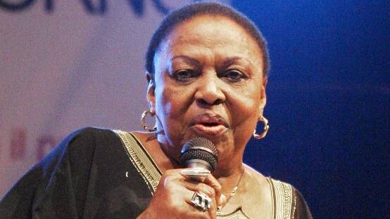 Miriam Makeba (76) overleden | Trouw