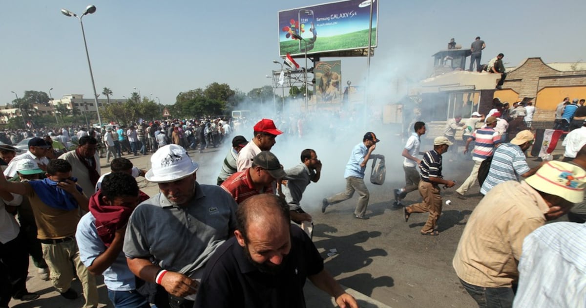 Morsi-aanhangers gedood bij demonstraties | Trouw