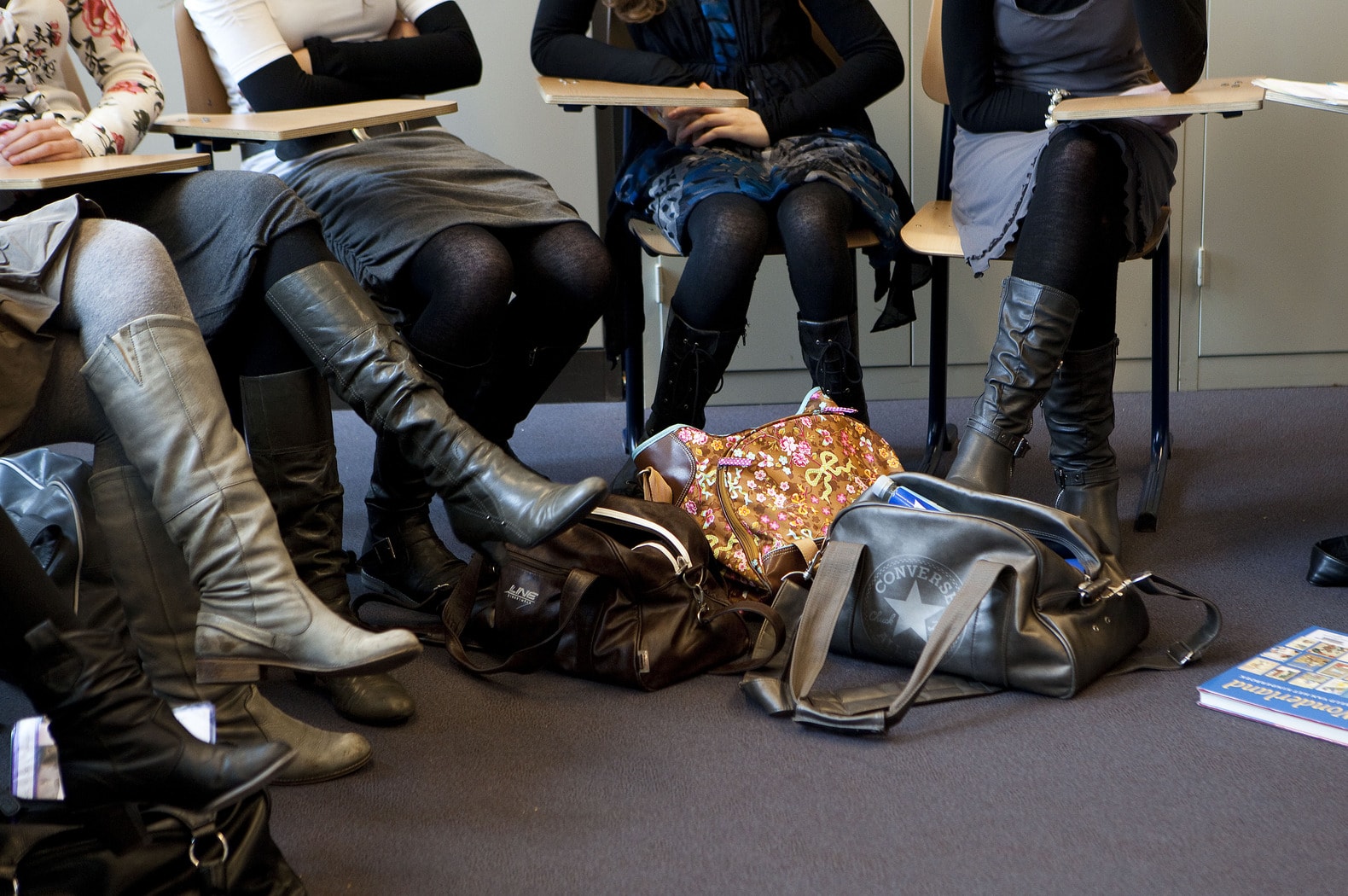 In een minirok naar de refoschool? Dan op gesprek bij de 'kledingcoach ...