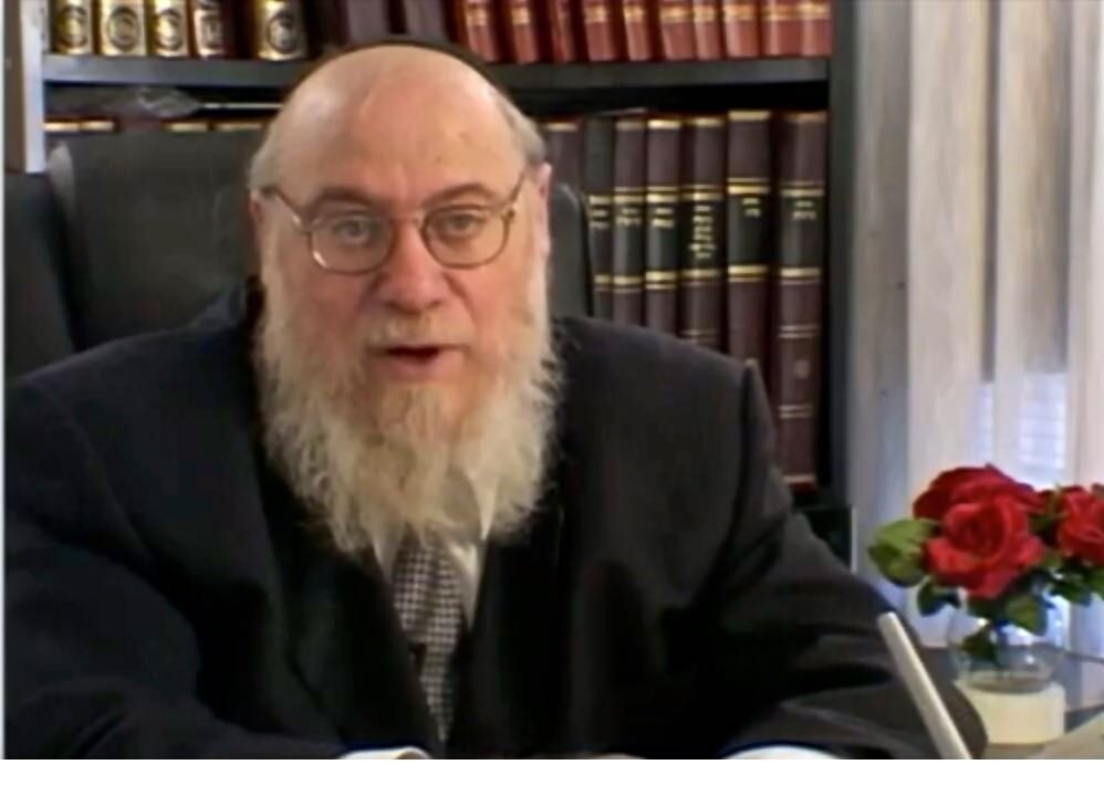 Rabbijn met knokploeg voor de rechter | Trouw