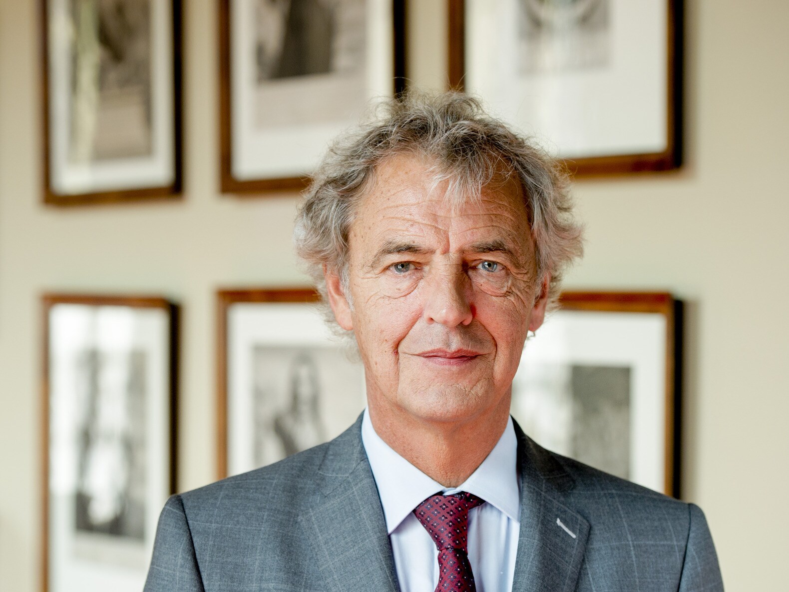 Hoe krijgt Van Boxtel de NS weer op de rails? | Trouw