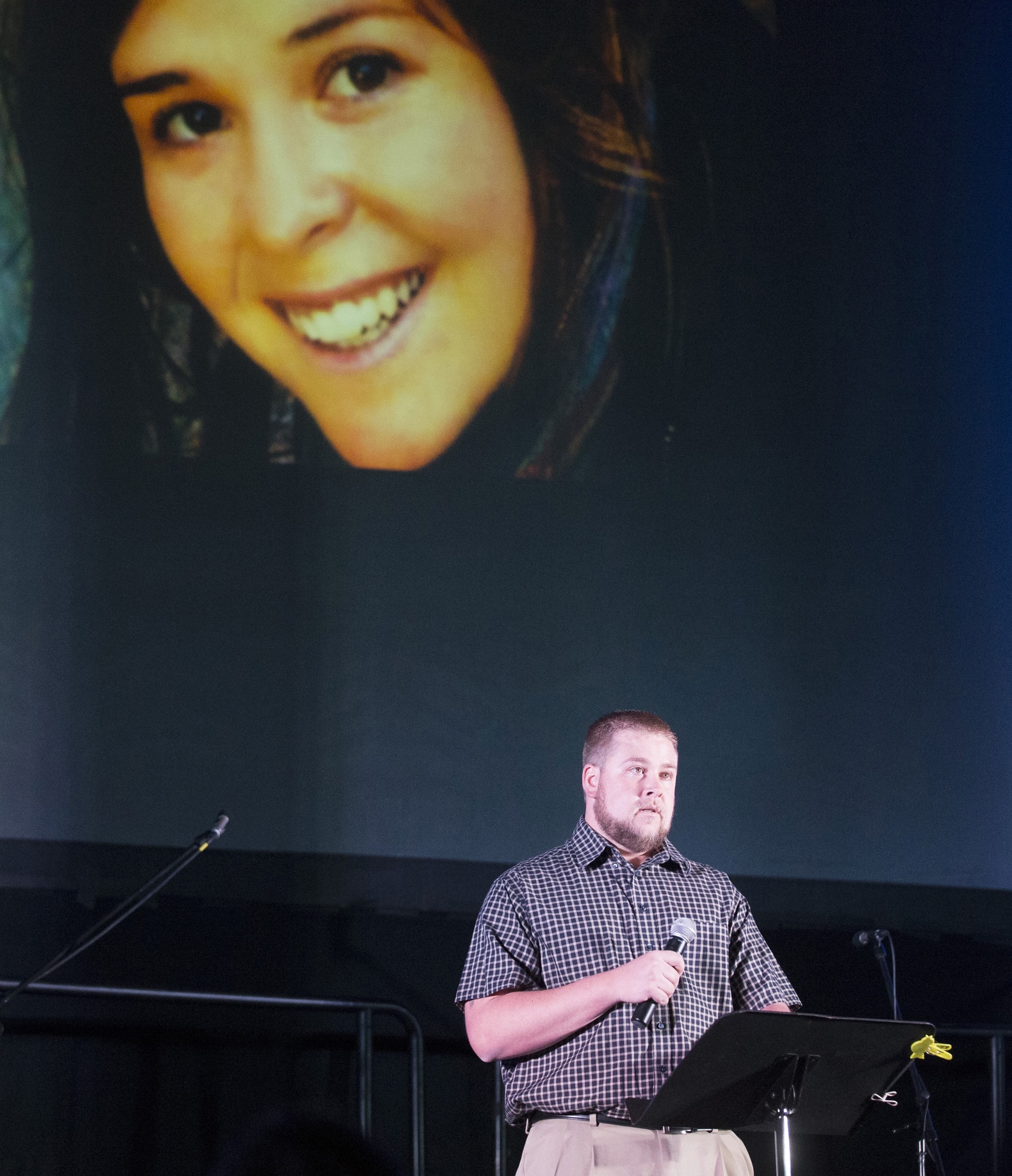 Medegijzelaars van IS vertellen over lot van Kayla Mueller | Trouw